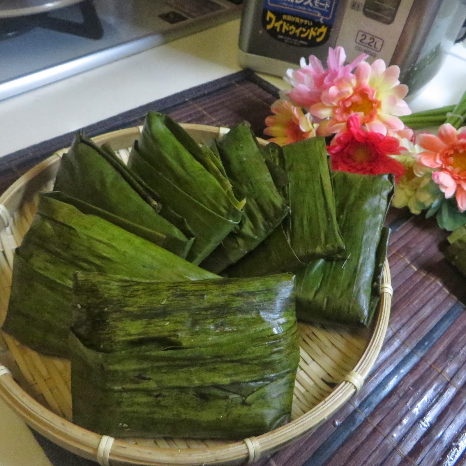 LUWEEH KITCHEN : SUMAN NILUPAK