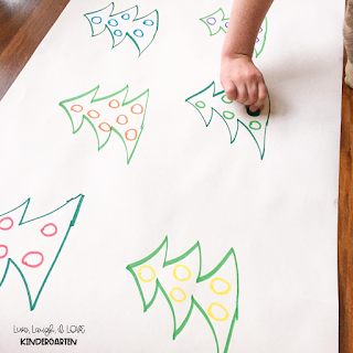 I drew trees and inside the tree, I drew colored circles.