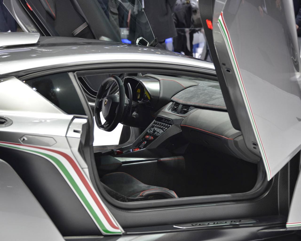 Lamborghini Veneno Detail Interior and Exterior | Lamborghini Veneno ...