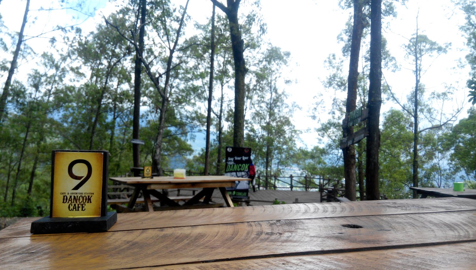 Dancok Café, Tempat Nongkrong Wajib di Area Coban Rondo - Rara Muhammad