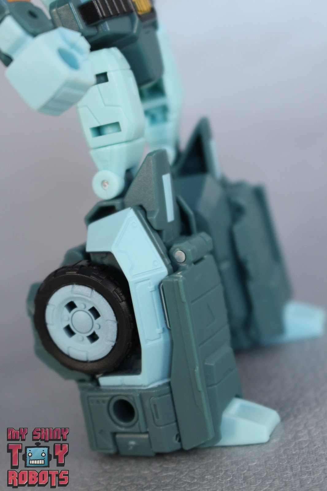 My Shiny Toy Robots: Toybox REVIEW: Transformers Legends LG-46 ...