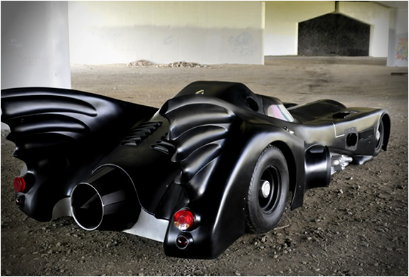 Faster humen: WORLDS ONLY JET TURBINE POWERED BATMOBILE