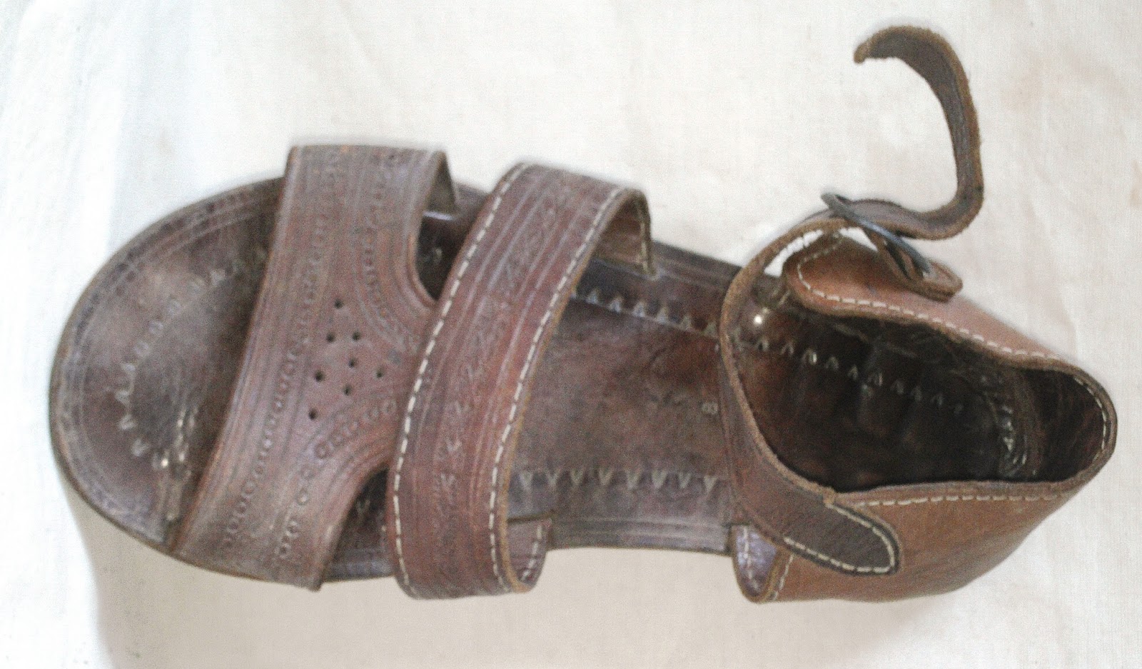 BRECHO RETRO: Sandália marroquina