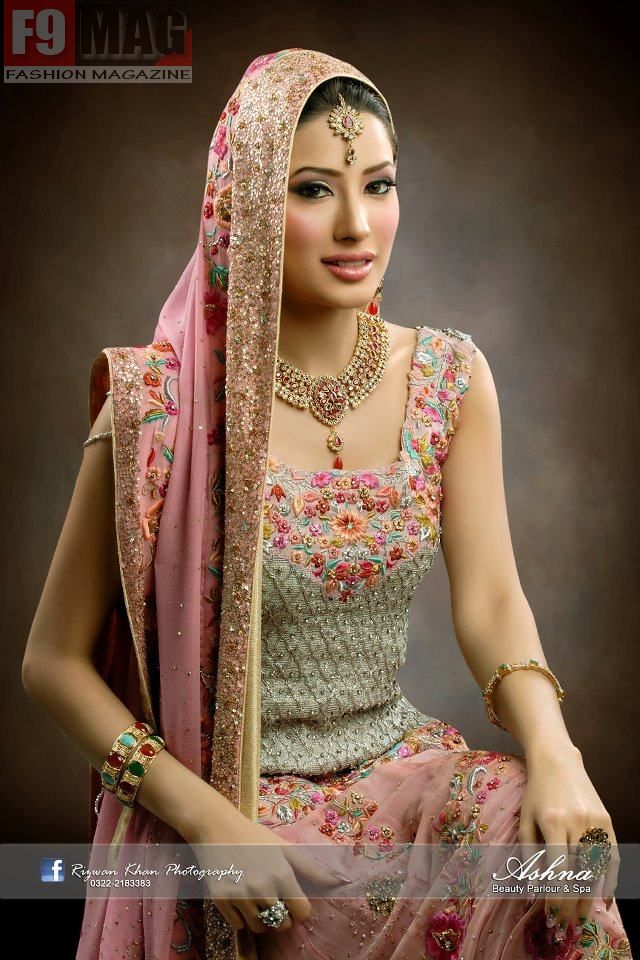 Mehwish Hayat HD Images ~ F9 MAG | The New Fashion Magazine