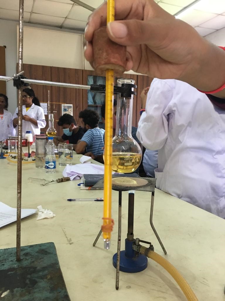 BOILING POINTS AND MELTING POINTS- lab report