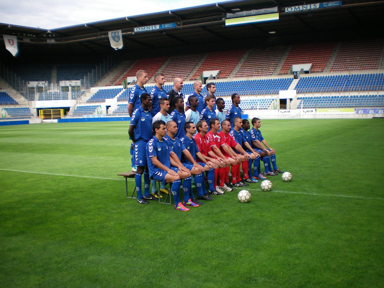 Racing Club de Strasbourg Football: Les premières photos de l'équipe ...