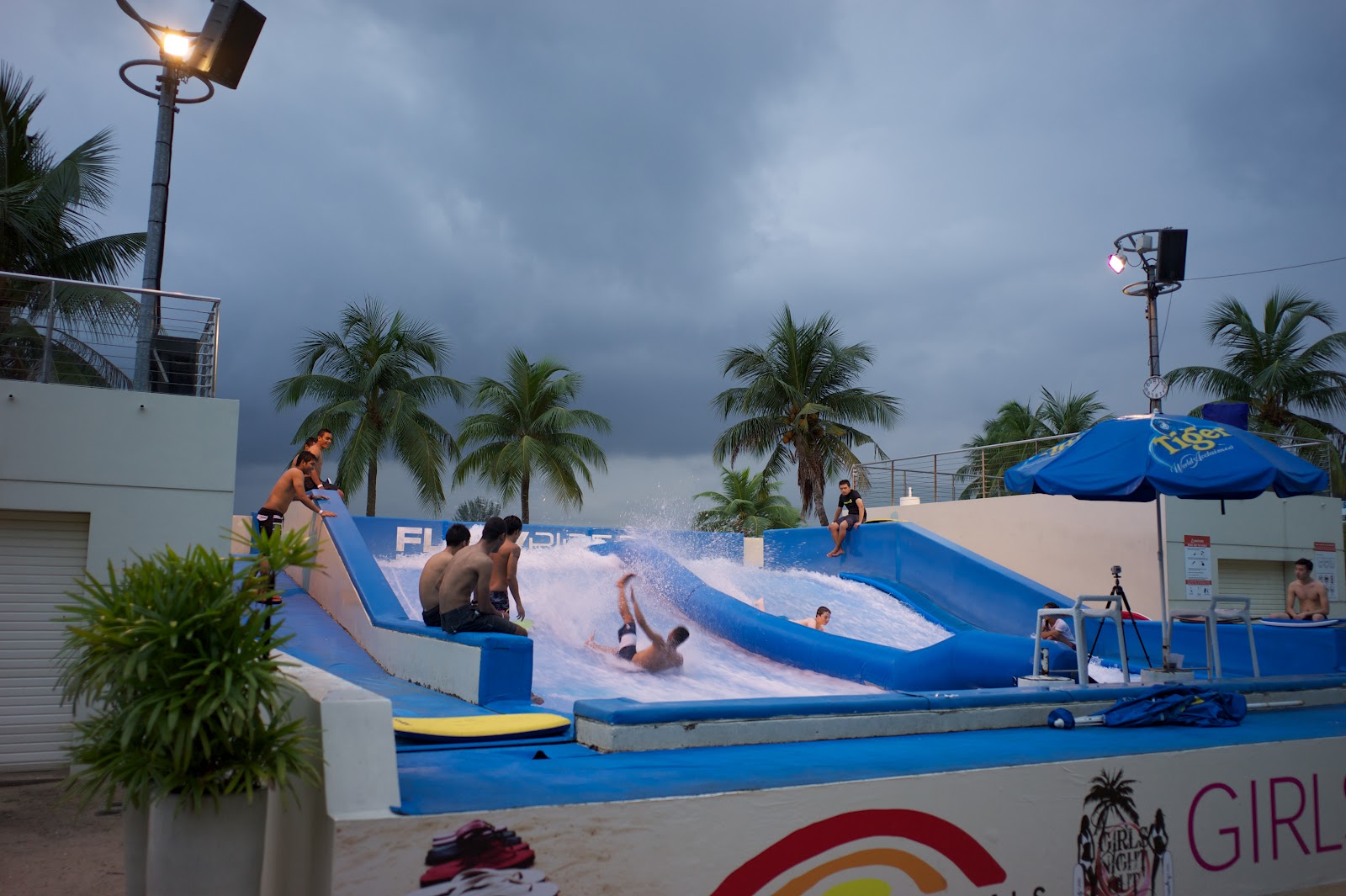 about Singapore: Wave House @ Sentosa