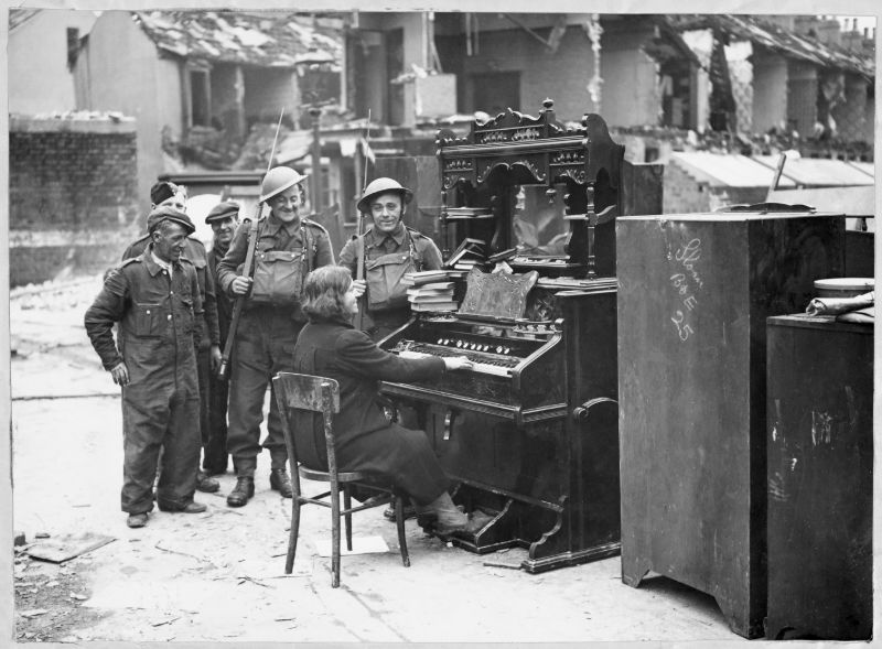 Incredible Vintage Photos of Belfast During German Air Raids in 1941 ...