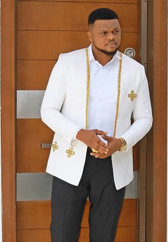 Stella Dimoko Korkus.com: Actor Ken Erics Celebrates A New Year....