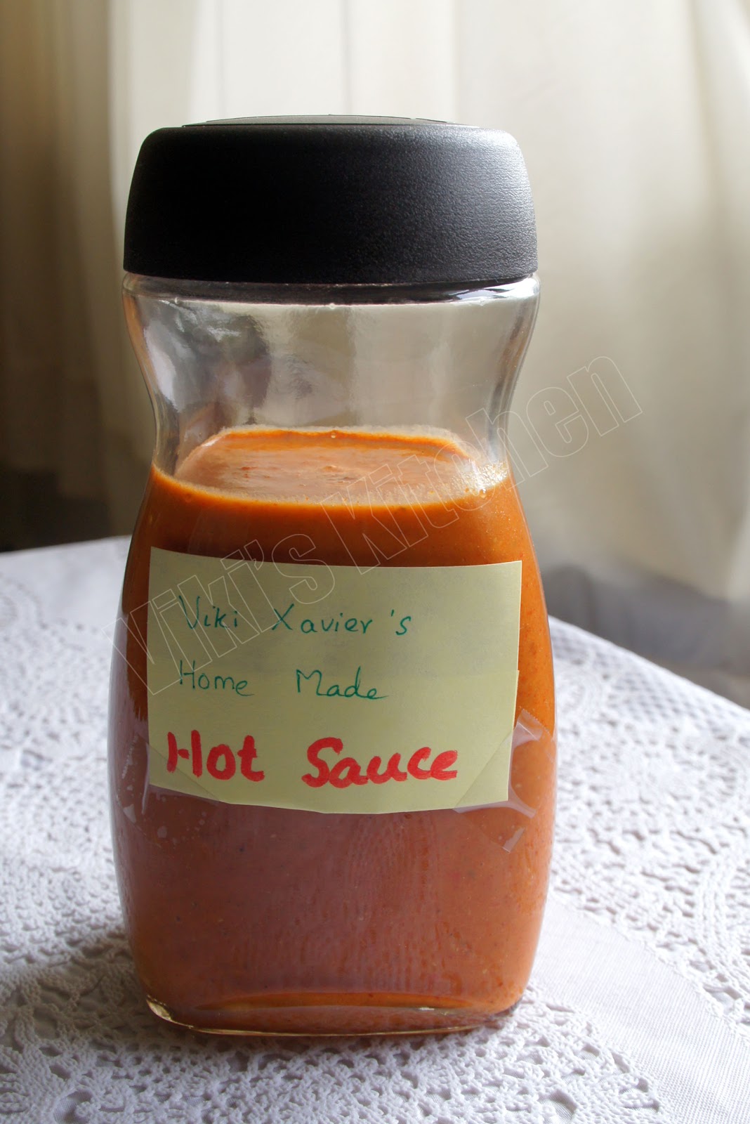 Viki 's Kitchen: Home made Hot sauce