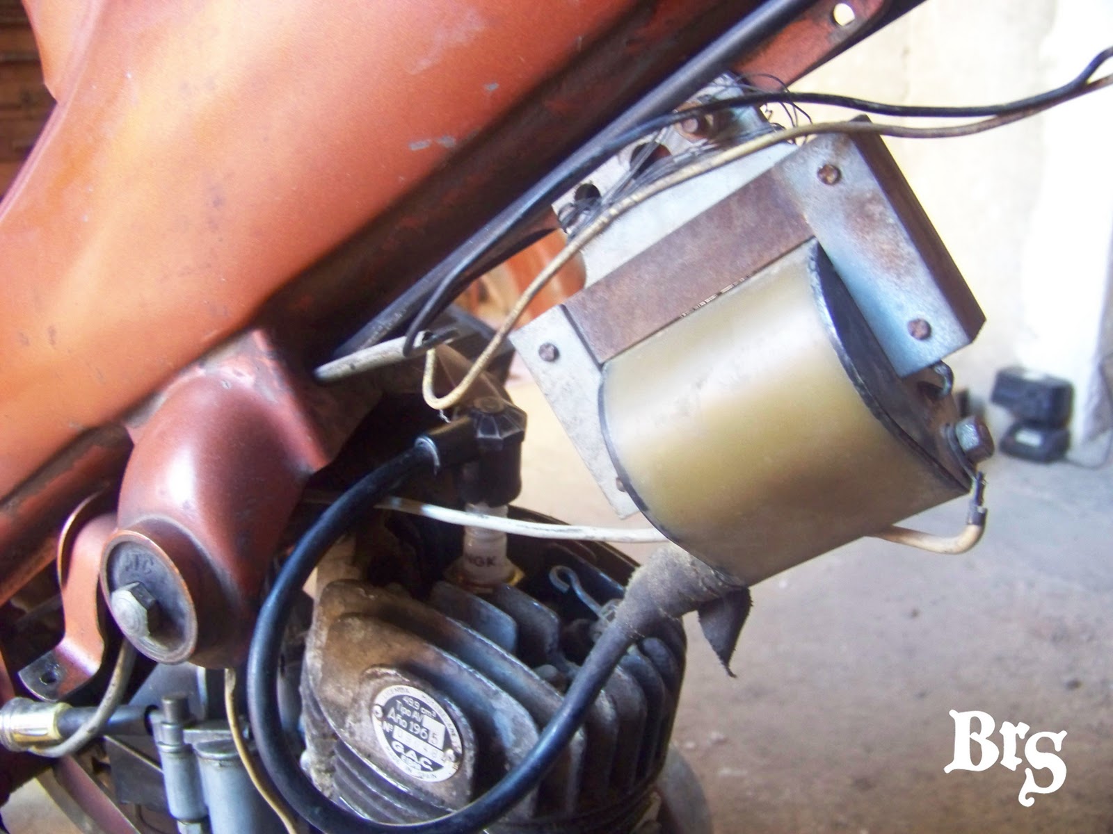 BURNING ROAD STORE. Rock & Biker Shop Zaragoza.: MOBYLETTE SP50 1965 1ª ...