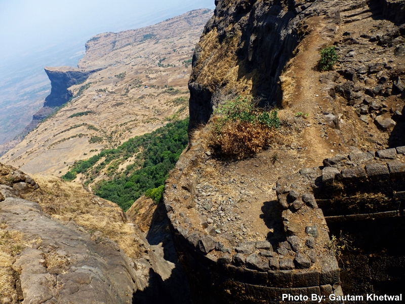 Treks around Thane and Mumbai: Jivdhan Fort Trek, Naneghat, Junnar ...