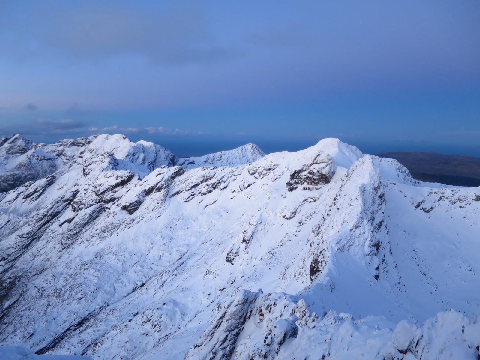 A Fast Winter Cuillin Ridge Traverse