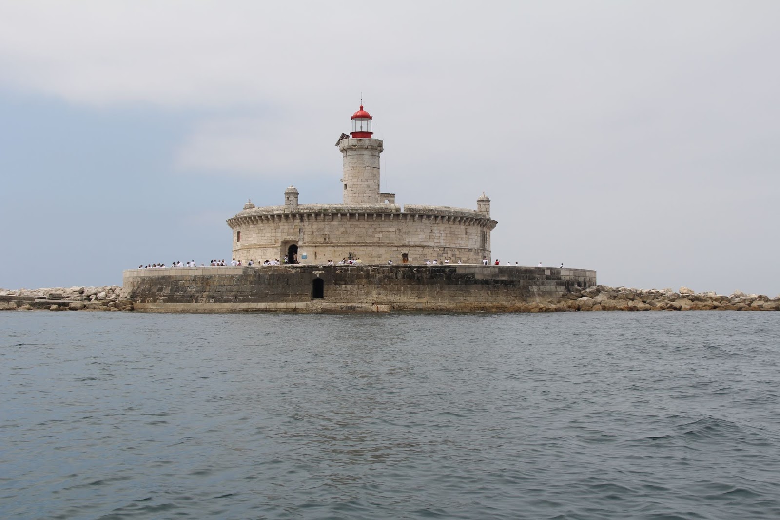 Vou ali ser Feliz....já volto!: Farol do Bugio: o Forte à entrada do ...