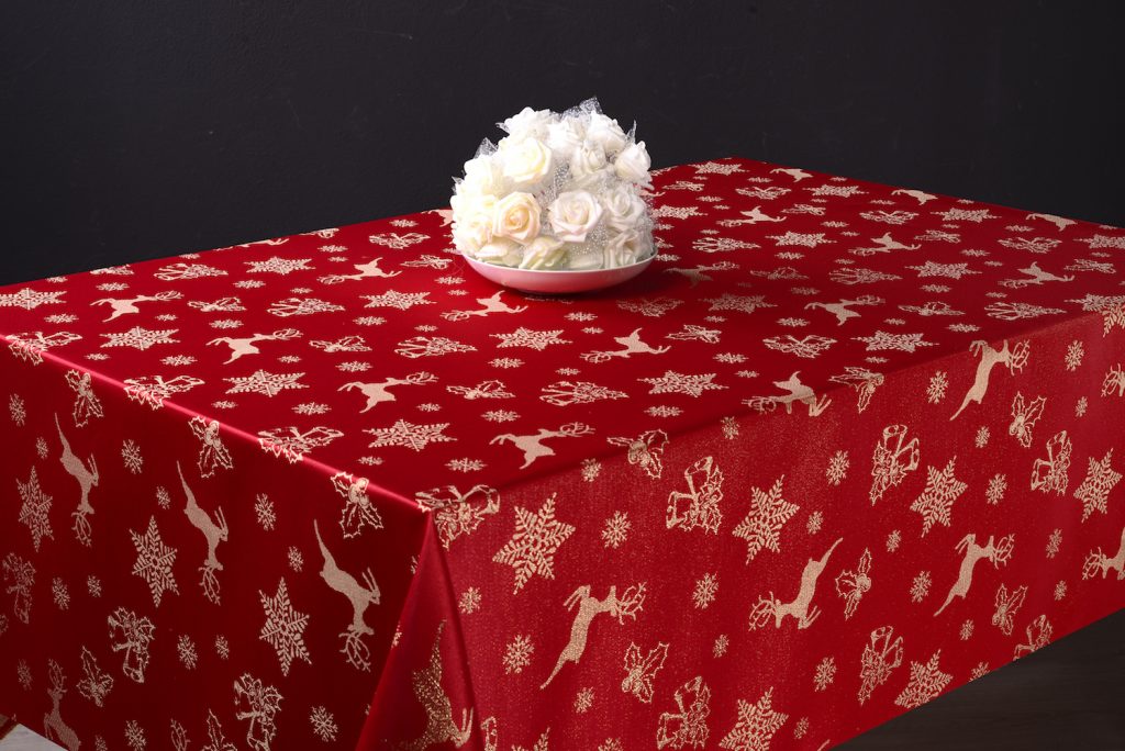 The Amazing Wipe Clean Tablecloths That Are Worth Buying!