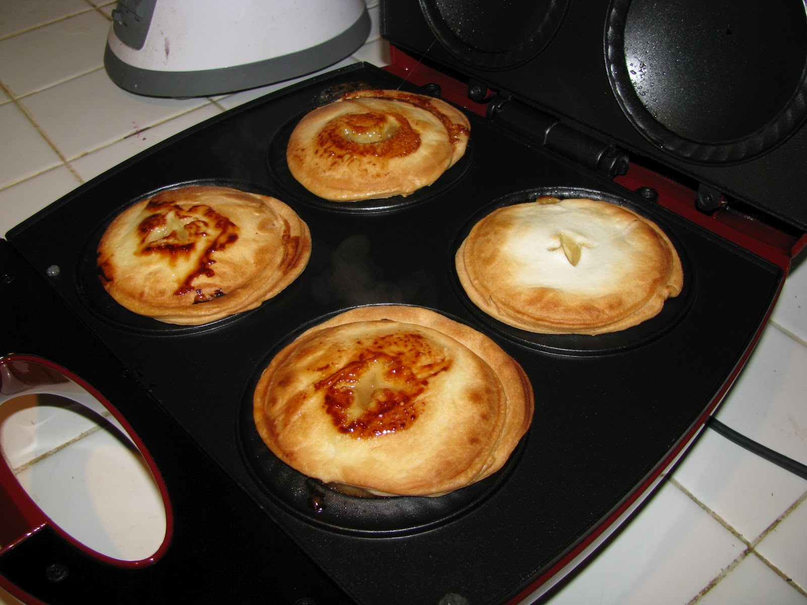 Corrie Food: Mini Apple Pies with a Personal Pie Maker