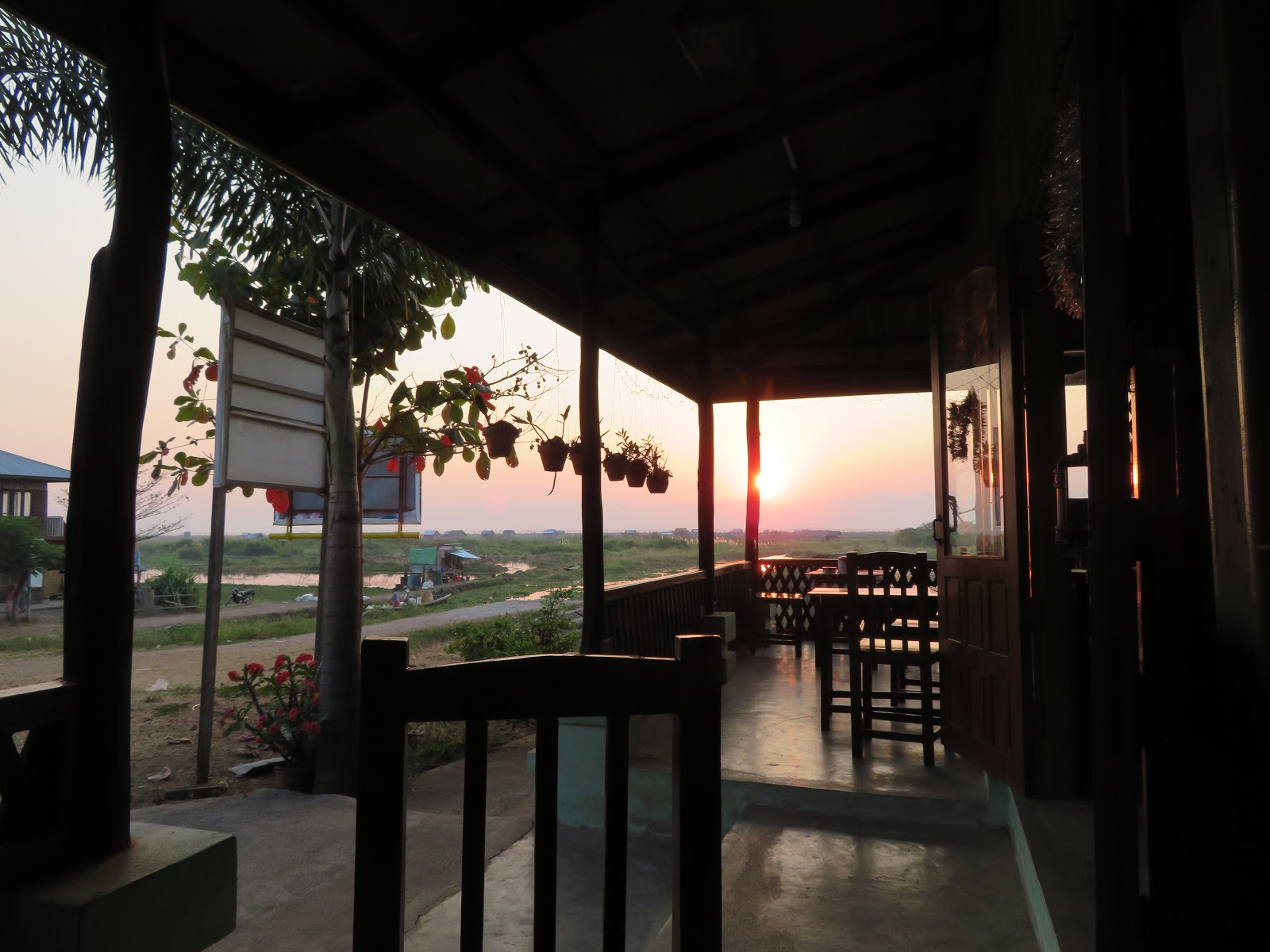 インレー湖のホテル・Ananta Inlay Resortでプチ贅沢-セイナニティLog