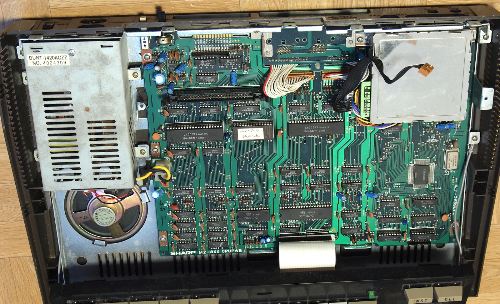 Old Machinery: Sharp MZ-800