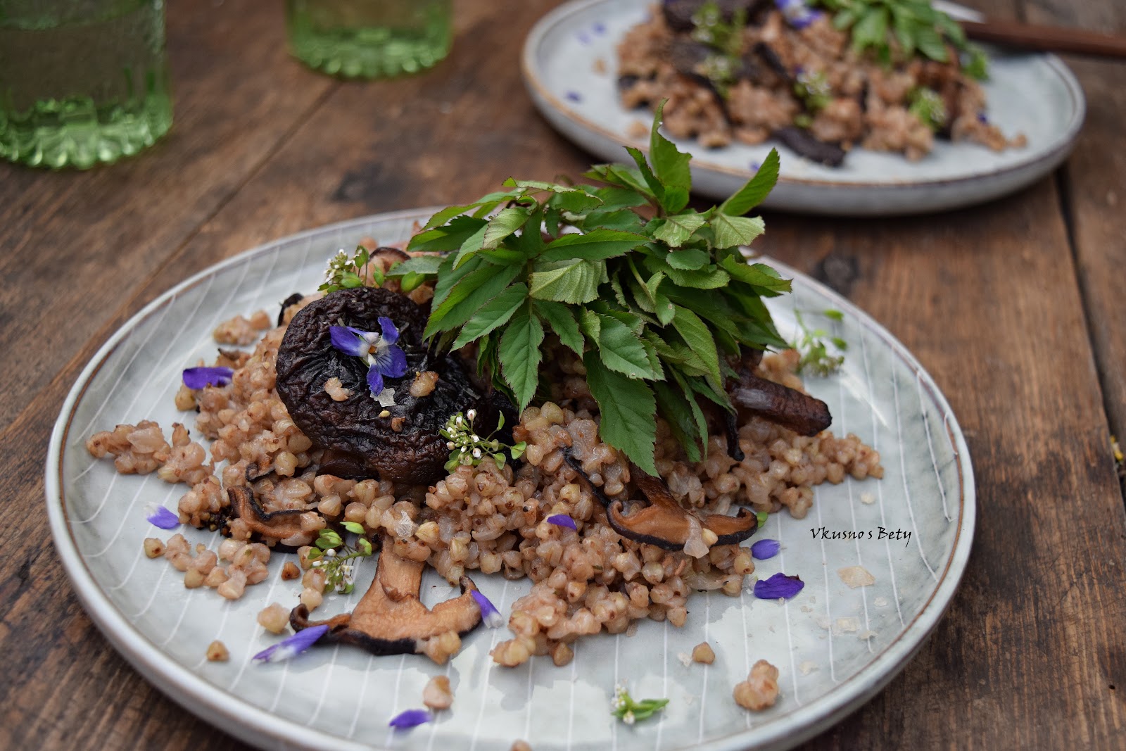 Елда с шийтаке и седмолист - Buckwheat with Shiitake and Ground Elder