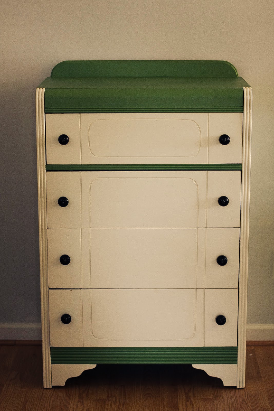 The Green Dresser.: Green it is.