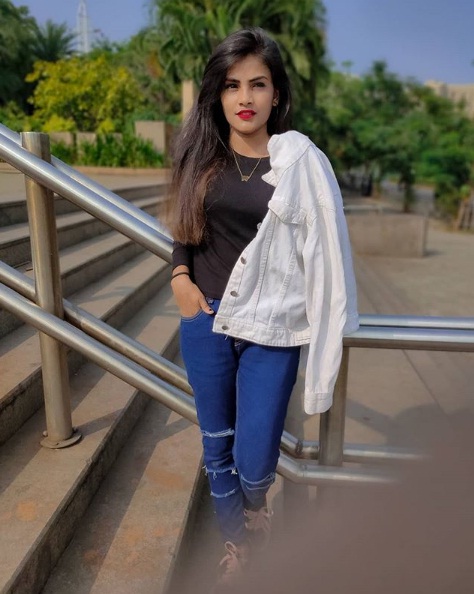 Zoya Jaan TikTok, Age, Height, Boyfriend, Wiki, Biography and more ...