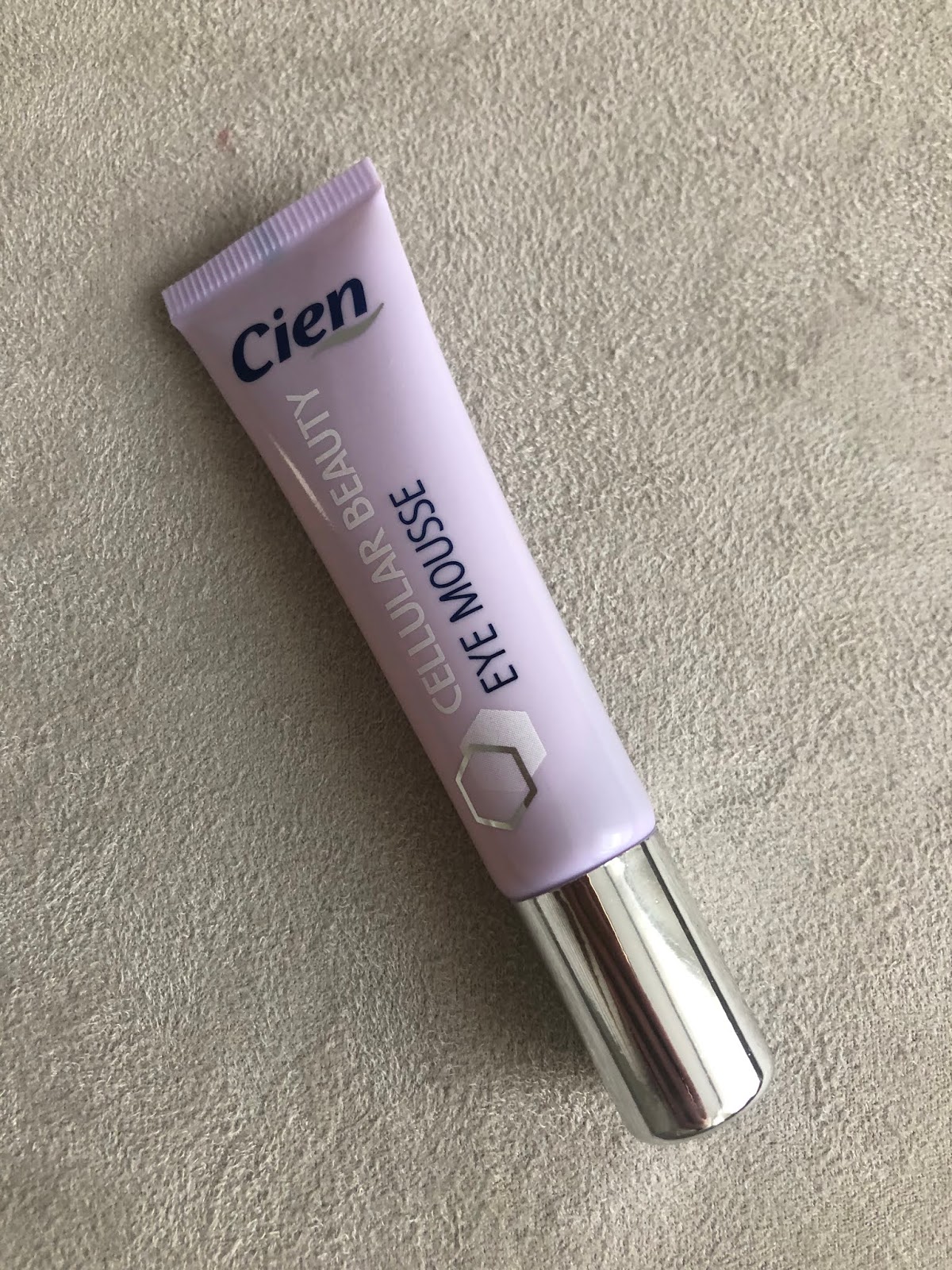 DEWI VROMEN: Review: (Lidl) Cien Cellular Beauty Skincare
