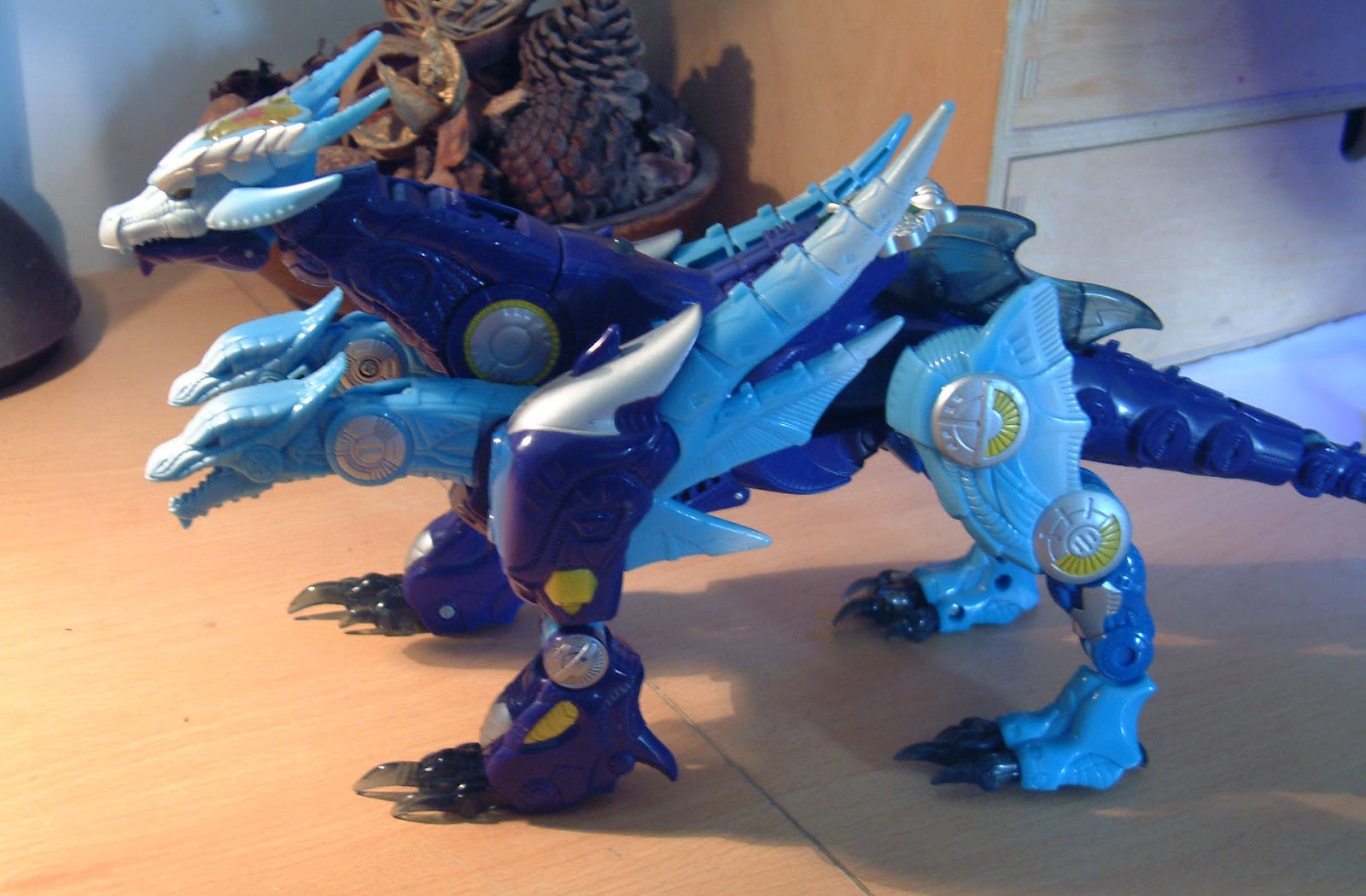 THE TRANSFORMERS: BIRTHDAY BLOG PART THREE-CYBERTRON CYRO SCOURGE