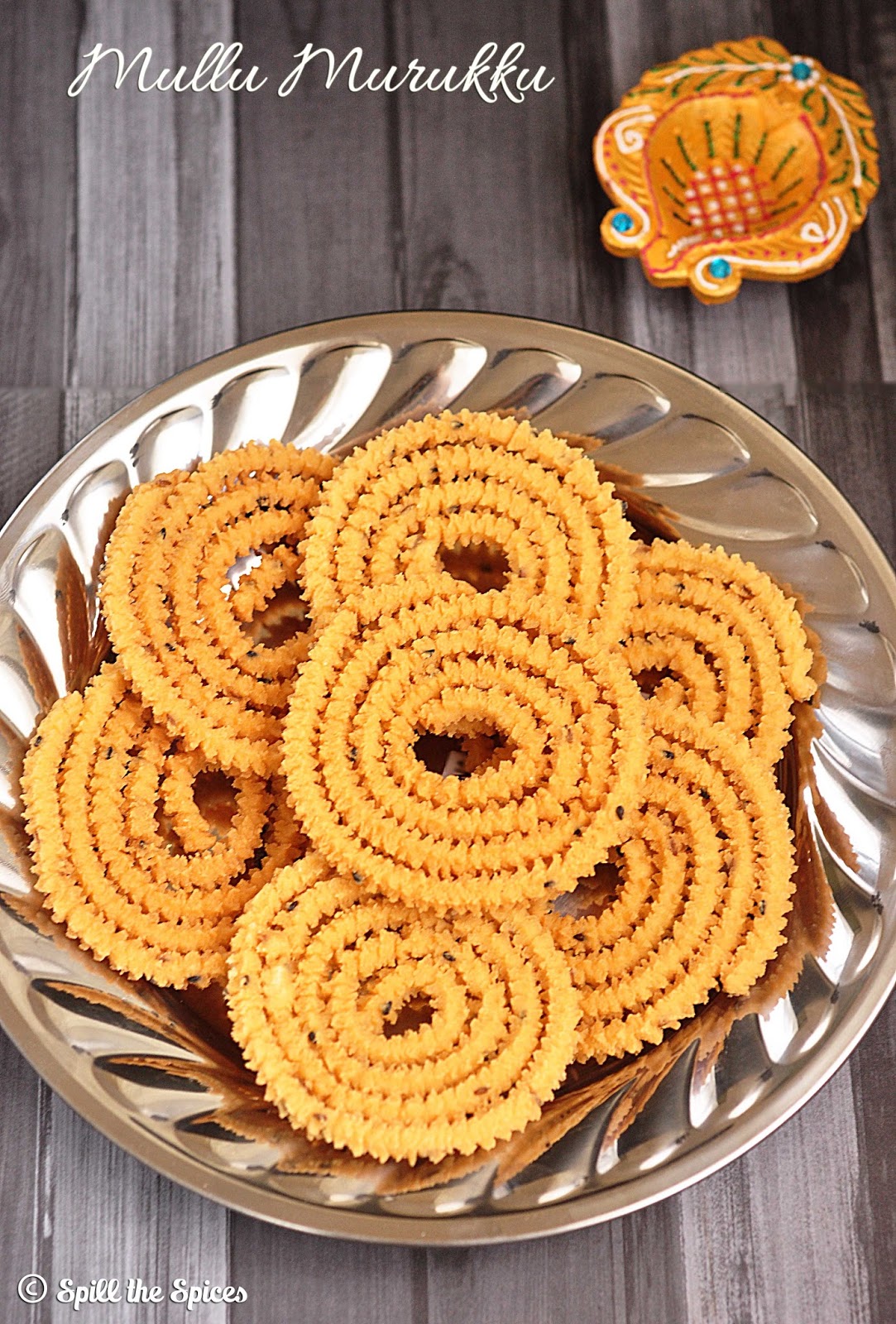 Mullu Murukku | Muthusaram | Dal Chakli | Spill the Spices