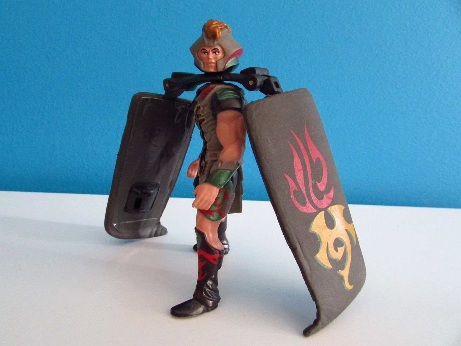 My Best Toys: Dragon Flyz - Doomfyre deluxe Dragon figure com Summit...