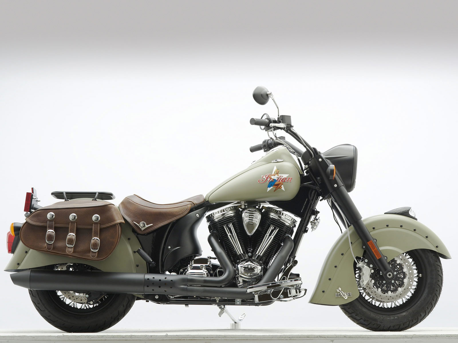 INDIAN motorcycle. 2010 Chief Bomber LE desktop wallpapers