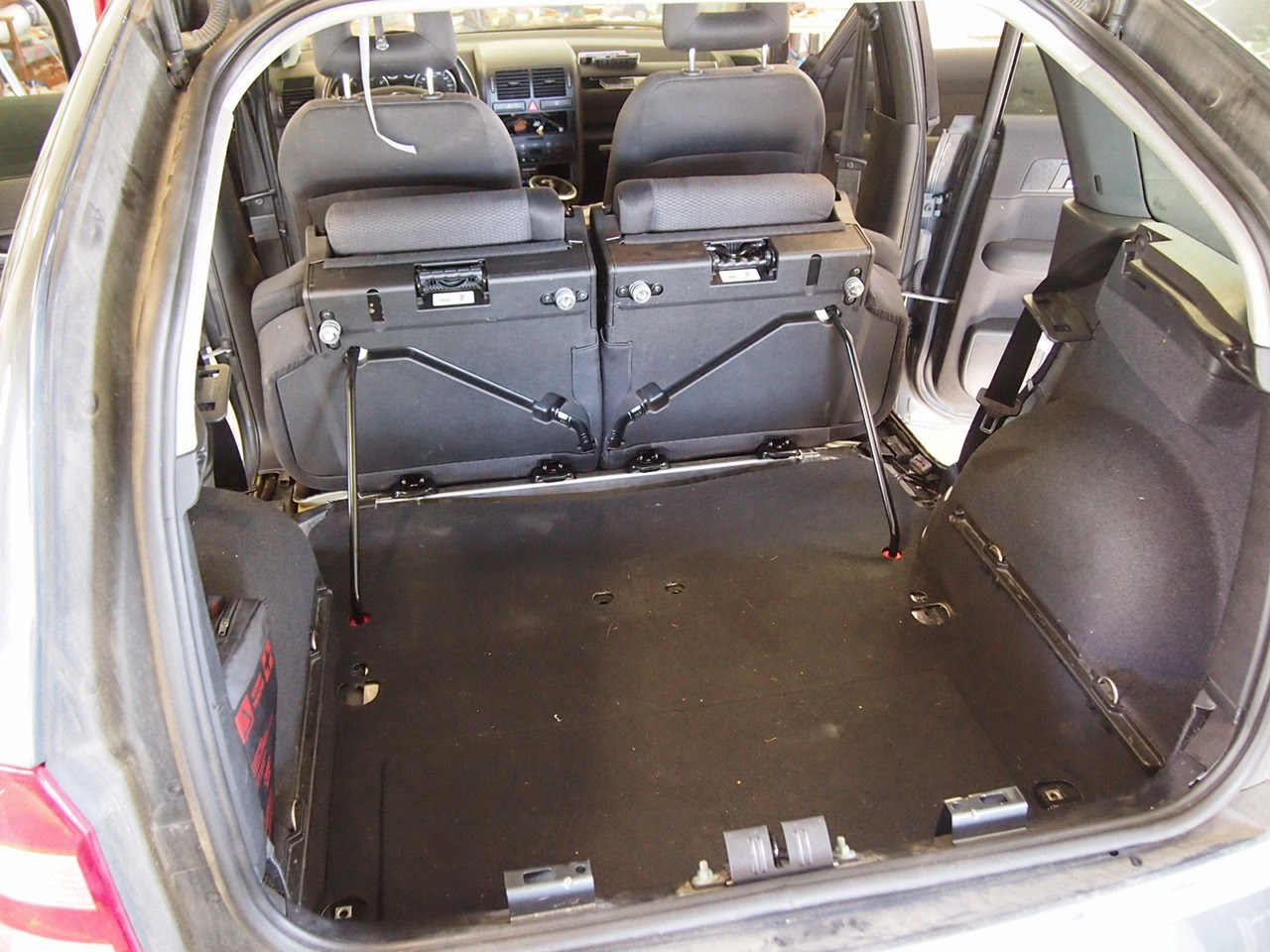 EVA2 - Electric Audi A2: Battery boxes