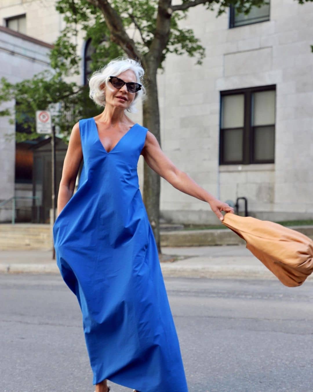 25 Blue chic outfits ideas to try | Melody Jacob