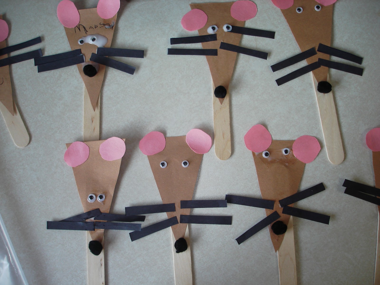 Cute Creative and Fun!: Mom & Me Book Club: "If You Give a Mouse a Cookie"