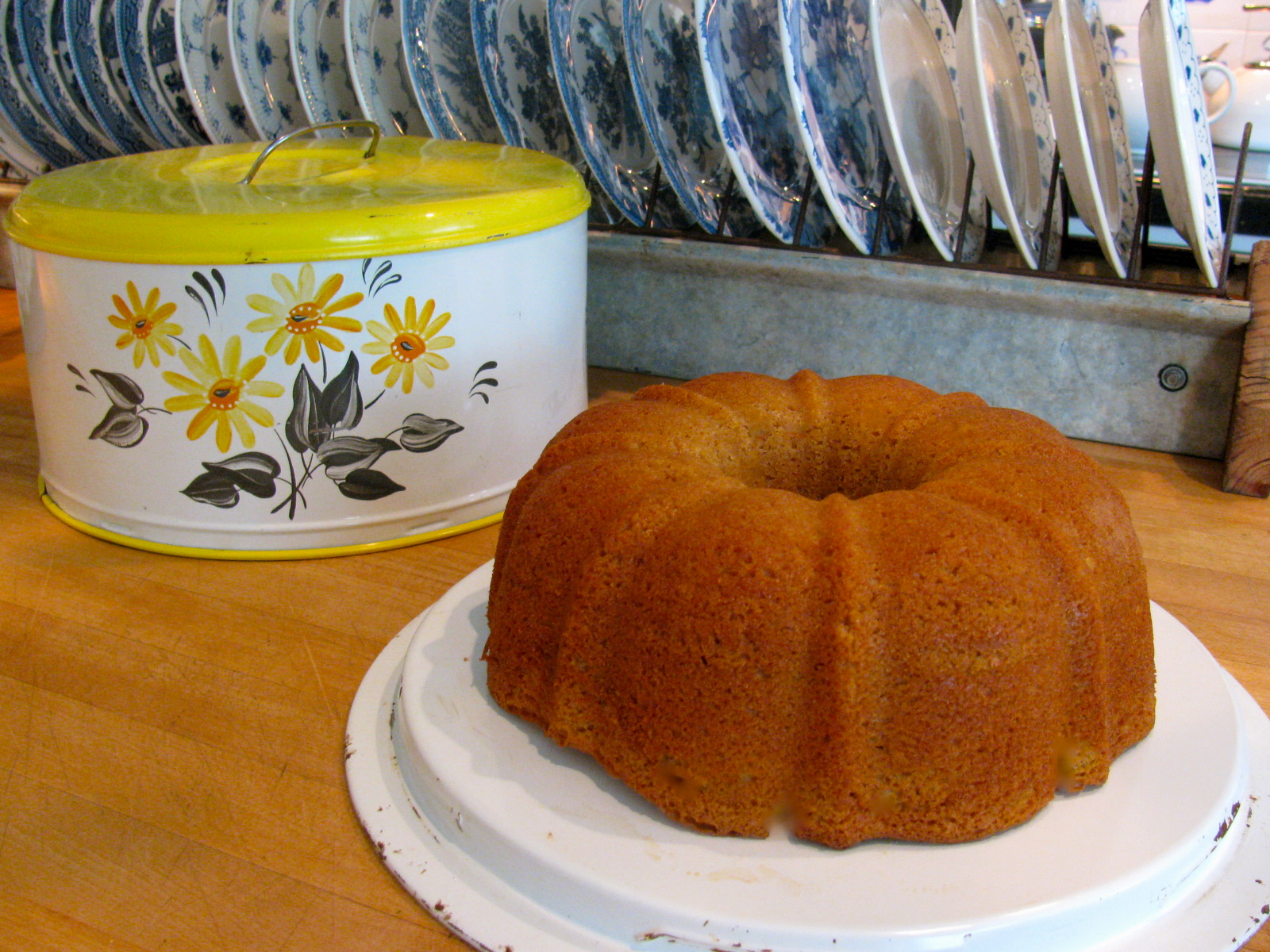 Rita's Recipes: Root Beer Cake