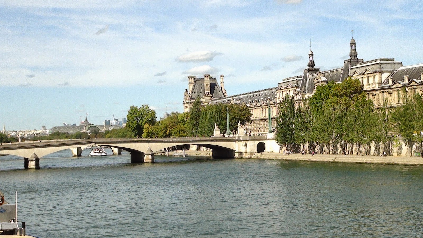 outros lugares: Rio Sena em Paris - França