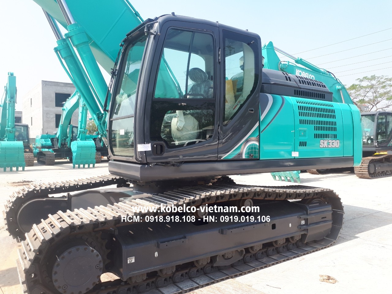 Hình ảnh Máy đào Kobelco SK330-10, dung tích gầu tiêu chuẩn 1.6m3