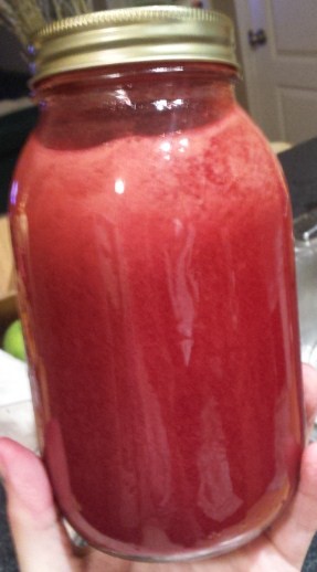 Trendy Kendie: Juicin'...Ya, I said it!!