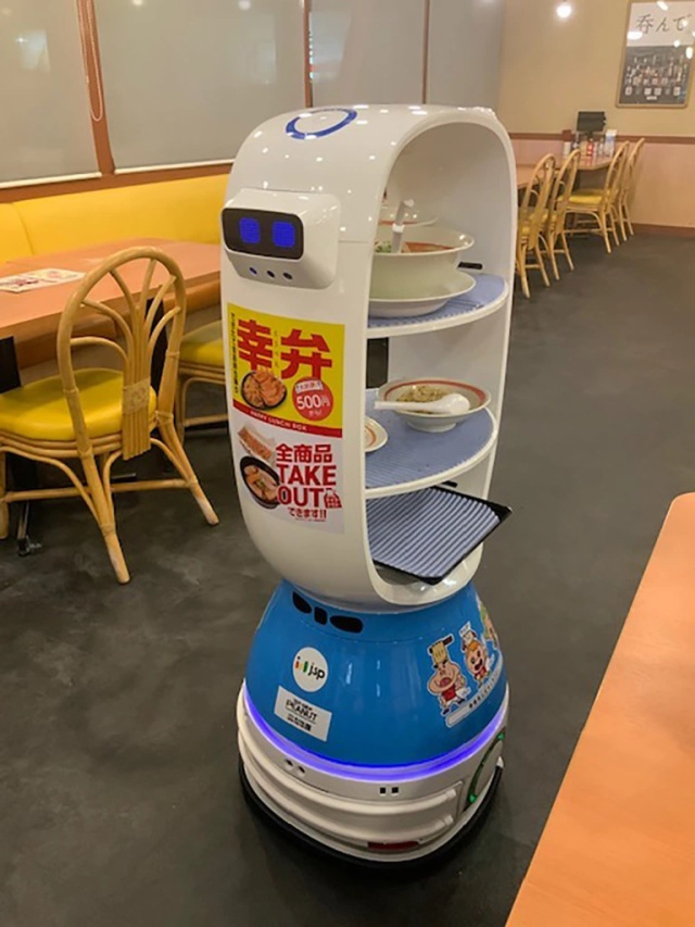 "Unit K-1" Robot Pelayan di Restoran Ramen Kourakuen Jepang - Boku no Blog