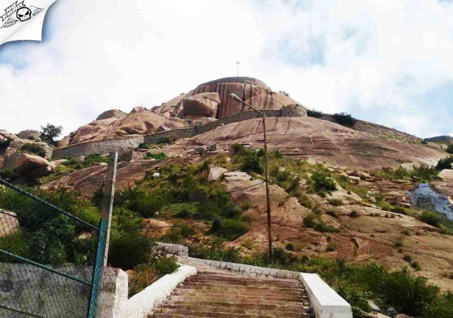 Avalabetta Hilltop and Gudibande Fort - Exploring the Unexplored 25/07/2015