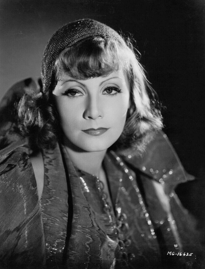 It's The Pictures That Got Small ...: THE MONDAY GLAMOUR 15!