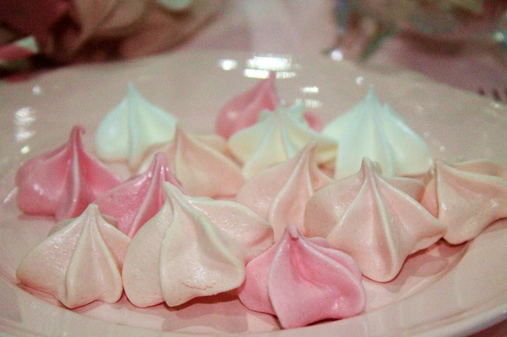 YOLANDA PINCHOLOS COOKING: La cosa mas dulce: Merenguitos (paso a paso)