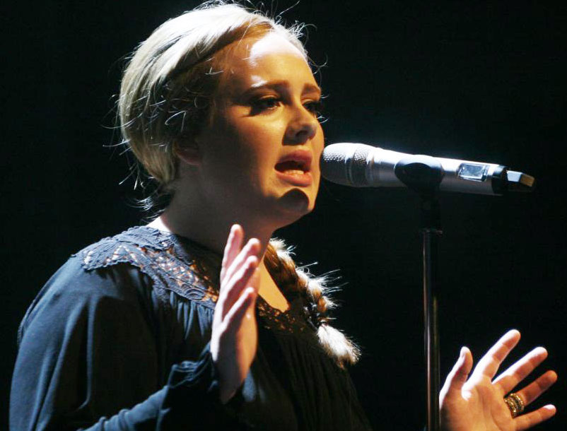 Profil Adele Laurie Blue Adkins - Biodata dan Foto | Blog Lirik Lagu