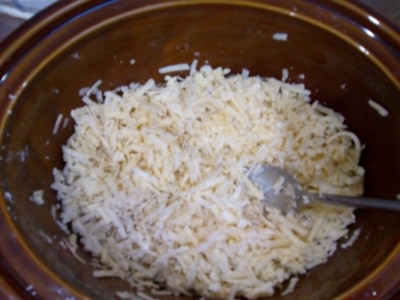 Switzerland - Slow Cooker Cheese Fondue