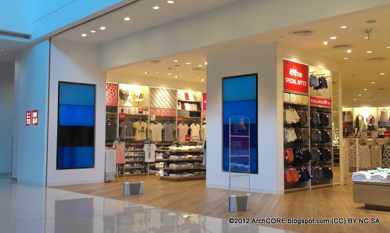 ArchCore: Window Displays at Mega Bangna | Gap Mango Uniqlo