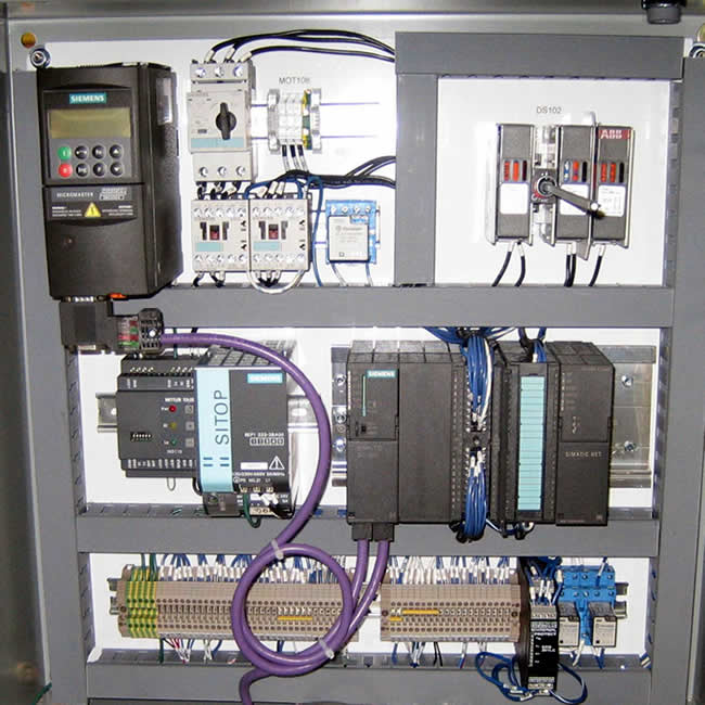 SERVICE PLC DAN KONTROL MESIN : MENGERJAKAN PEMBUATAN DAN PERBAIKAN PLC