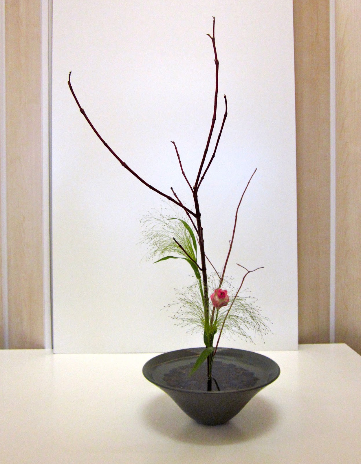 A Student of Ikenobo: Shoka shimputai