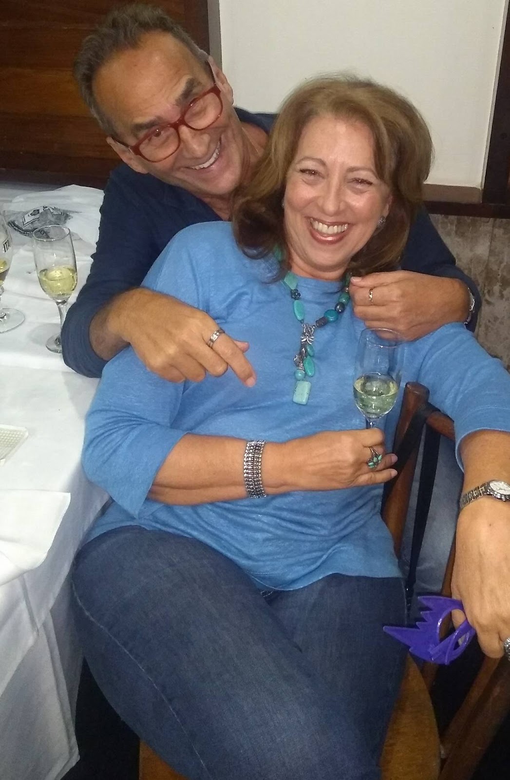 PLANET RIO: ALCIONE MAZZEO AGITA NIVER COM AMIGOS E CARNAVAL