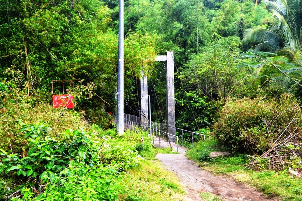 The Dr. & Mrs. Fun & anything under the Sun: AMBON-AMBON & MALAGASLAS ...