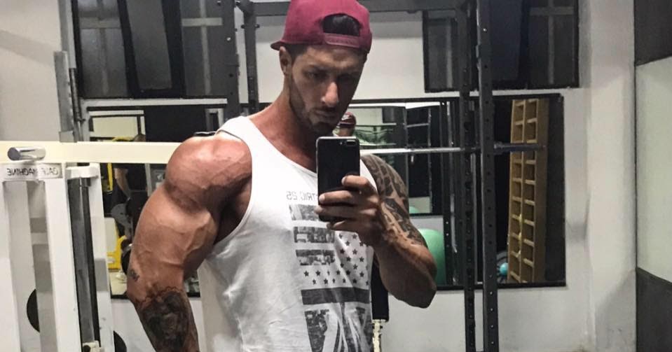 world bodybuilders pictures: italian roma bodybuilder Jonathan PT Anastasia