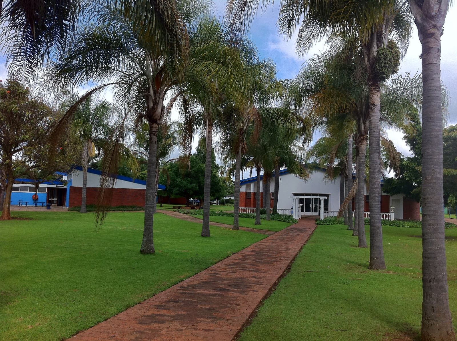 bringingithome: Bringingithome in Harare - with Sunshine!